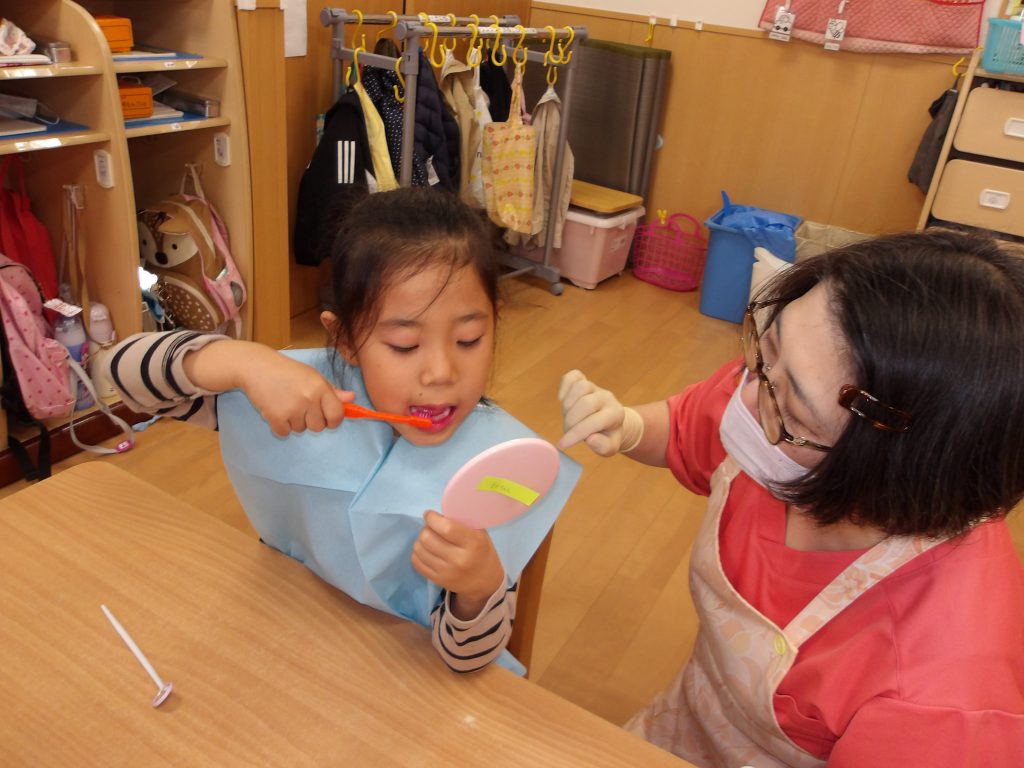 11月9日（木）：歯科検診 – フレール保育園